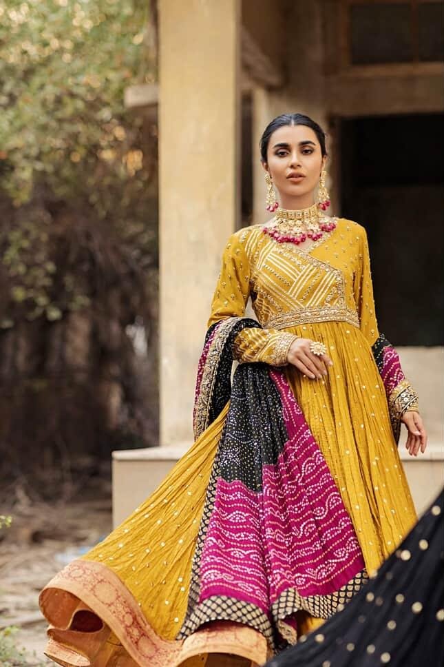 FAIZA REHMAN R31930 - saniyacloset.com